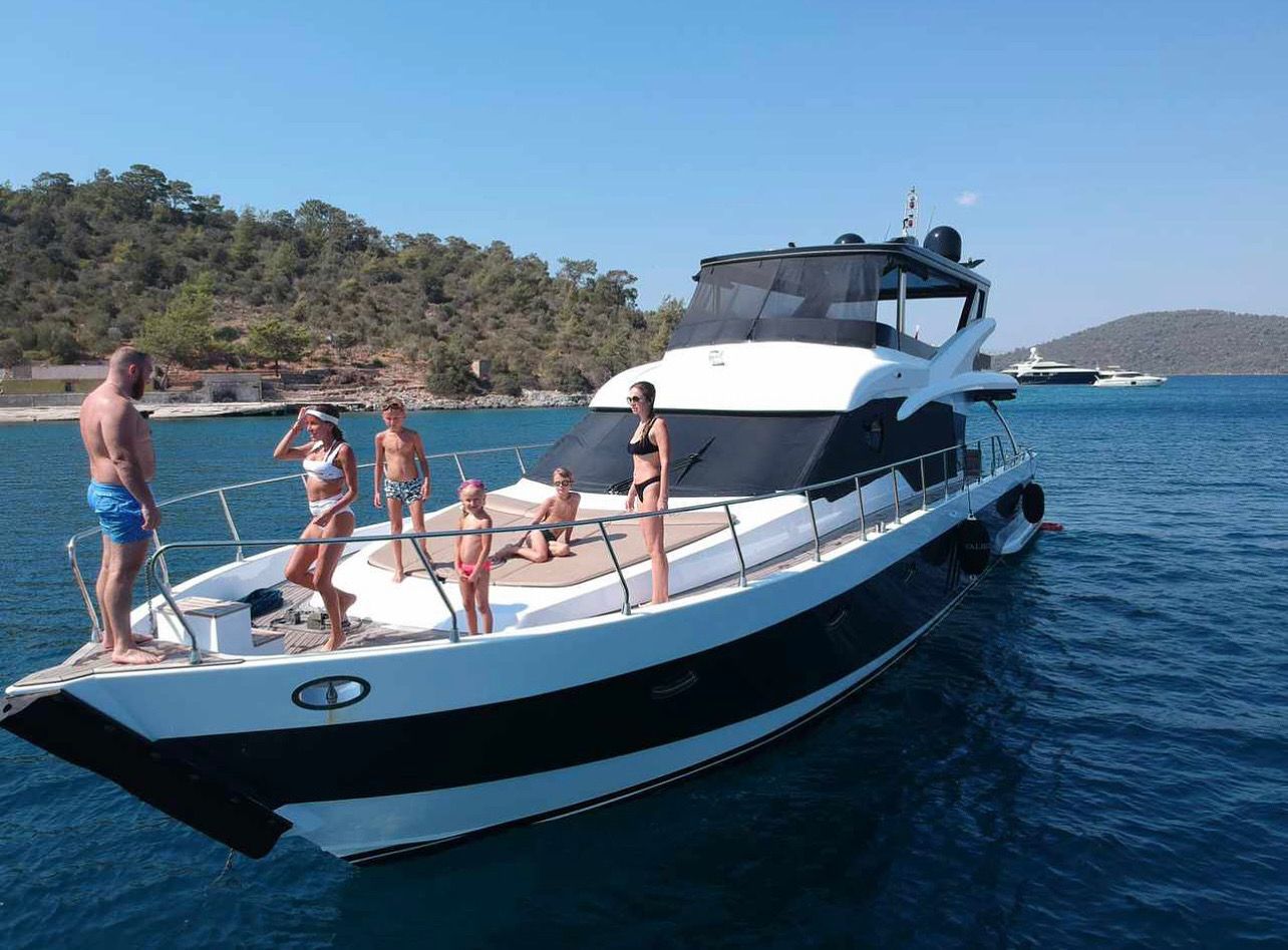 yacht charter - Yat Kiralama İstanbul - Boğaz Turu | Lüks Tekne ...